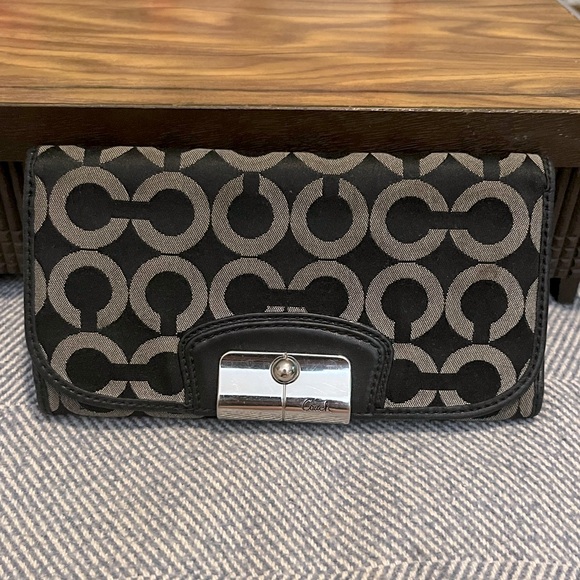 Coach | Bags | Coach Black Signature Kristin Op Art Vintage Trifold ...